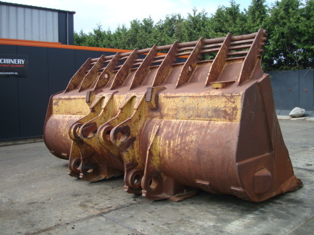 CAT 992 Rock bucket 4850 mm - Max Machinery Equipment