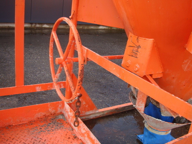 Man Riding skip 1000 Liter - Max Machinery Equipment