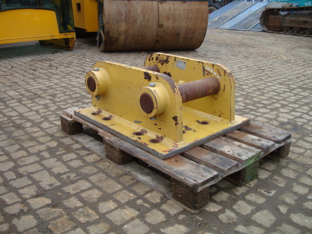 Hammer Bracket CAT 330 C/D - Max Machinery Equipment