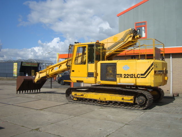 TELESCOPIC EXCAVATOR - Max Machinery Equipment