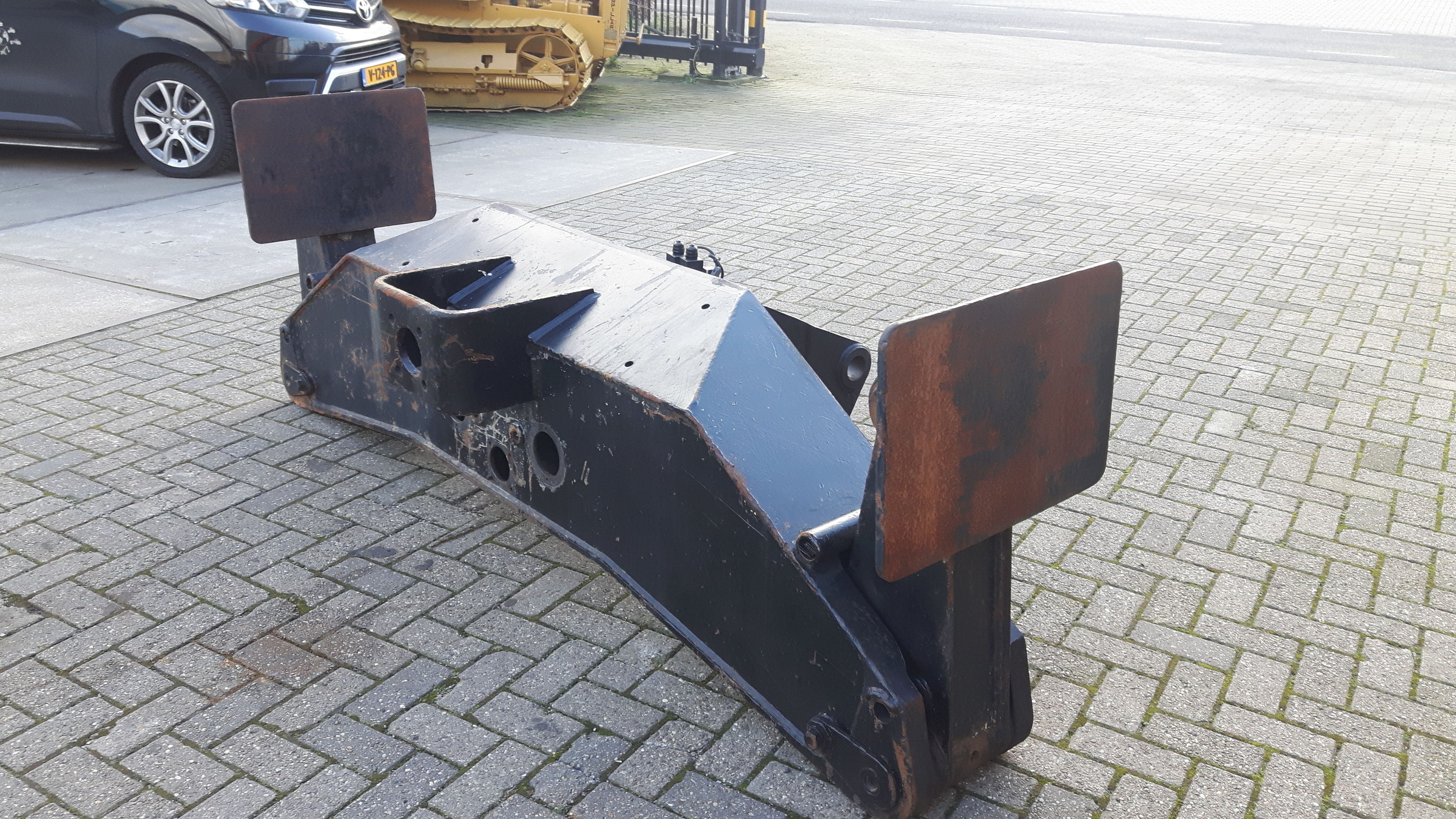Excavator Stabilizers CAT M318 - Max Machinery Equipment
