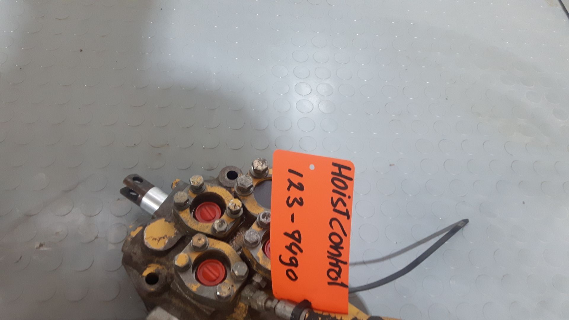 CAT VALVE GP-HOIST CONTROL ( 123-9490 ) - Max Machinery Equipment