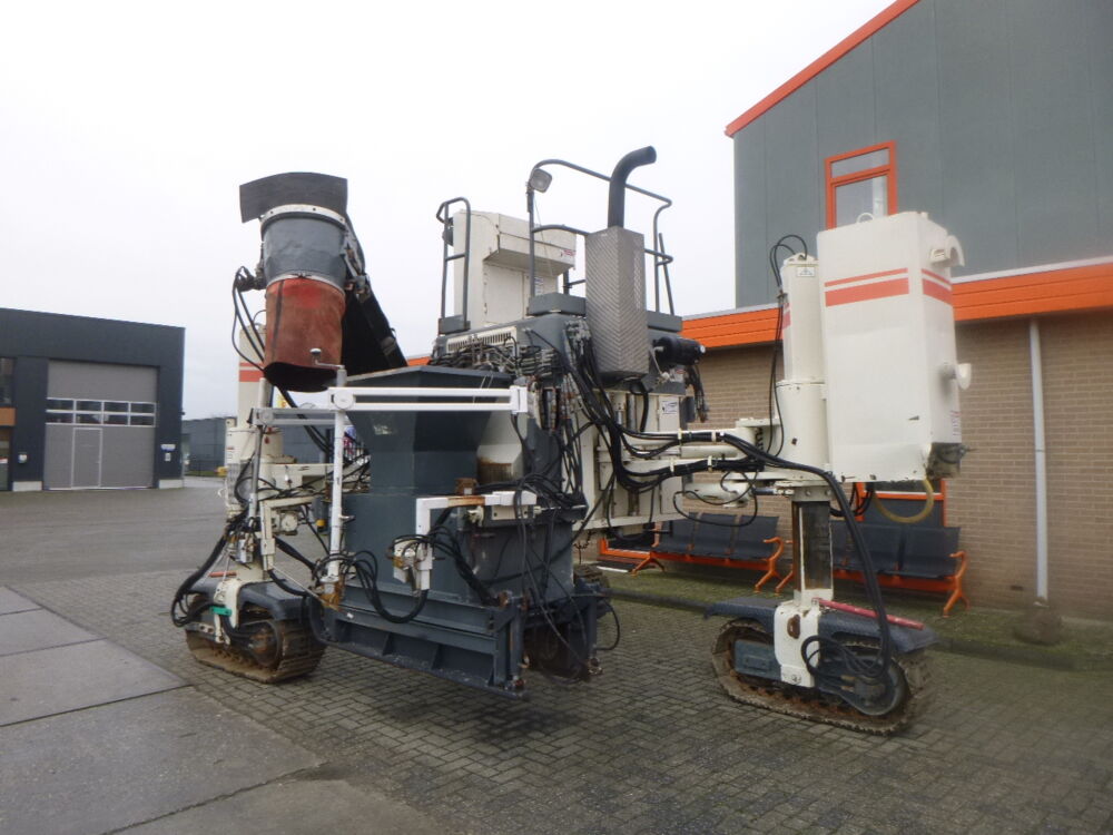 SLIPFORM PAVER TEREX SF2003 - Max Machinery Equipment