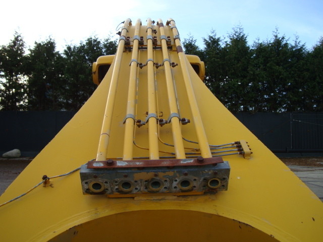 Excavator main boom - Max Machinery Equipment