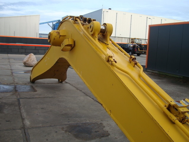 Excavator main boom - Max Machinery Equipment